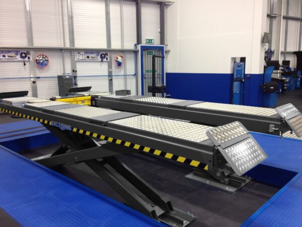 Liftmaster Alignment Scissor Lifts - JBS Equipment