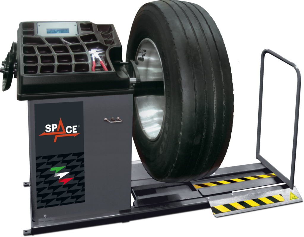 Liftmaster LMCWB240RC | Space ERL240RC HGV Wheel Balancer - JBS Equipment